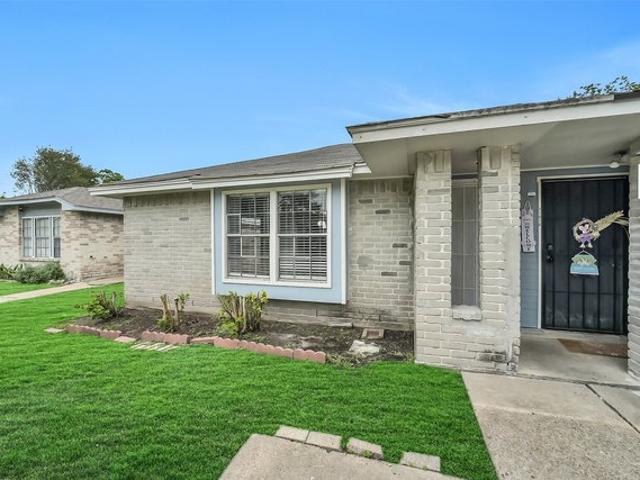 11012 Crenchrus Ct, Houston, TX 77086