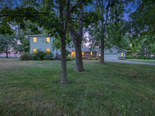 11012 Green Lake Rd, Middleville, MI 49333