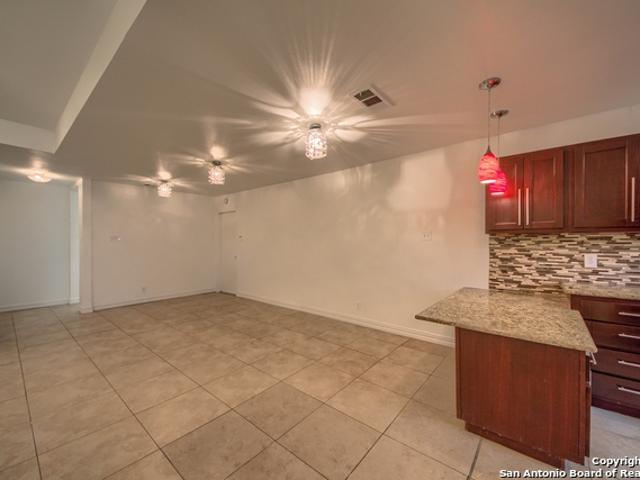 11015 Wedgewood Dr