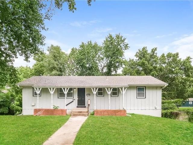 11016 E 51st St, Kansas City, MO 64133