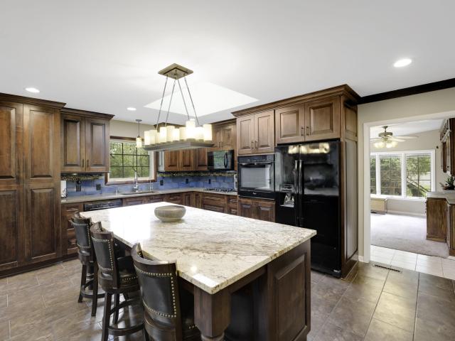 11016 N Lakeside Rd