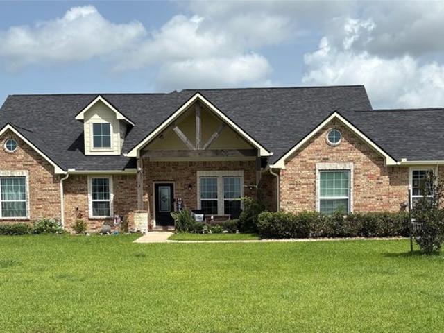 11018 Stallion Dr, Needville, TX 77461