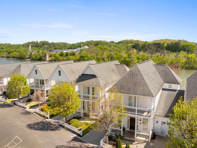 1101 Main St UNIT 20