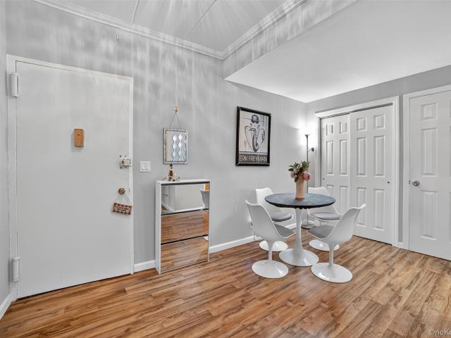 1101 Midland Avenue 121