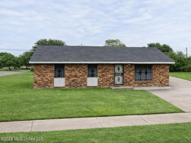 1101 Moore Ave, Cleveland, MS 38732