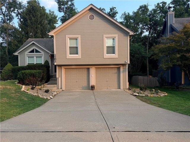 1101 NW 72nd St, Kansas City, MO 64118