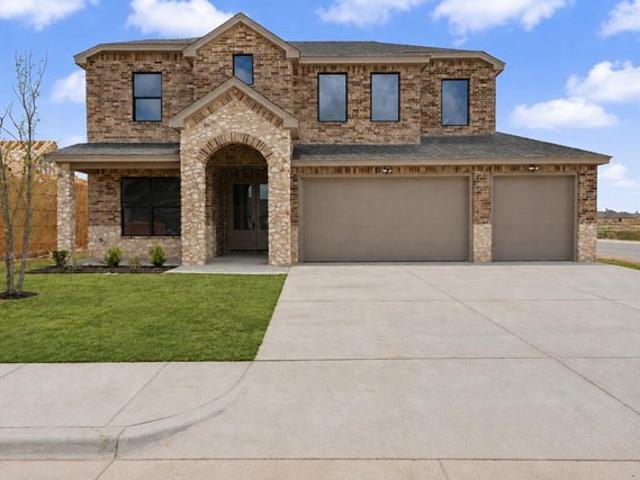 1101 N 6th St, Wolfforth, TX 79382