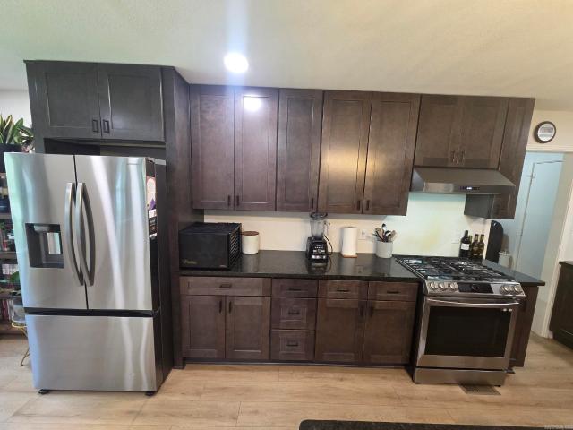 1101 N Cedar