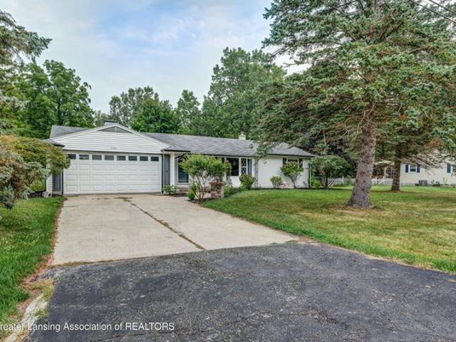 1101 Northcrest Rd, Lansing, MI 48906