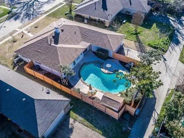 1101 Northpark Drive