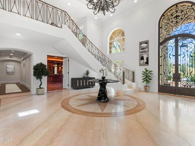 1101 Oak Mirage Pl, Westlake Village, CA 91362 | MLS #226001 VC | Compass