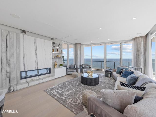 1101 Ocean Avenue N Unit 902