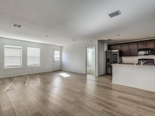 1101 Odlozil Lane