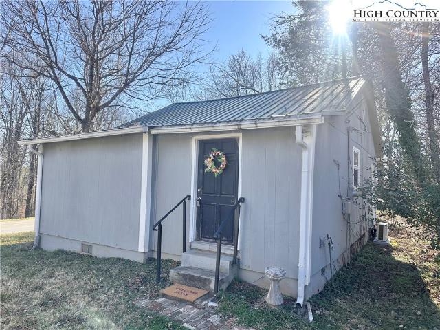 1101 Old US 421 Road