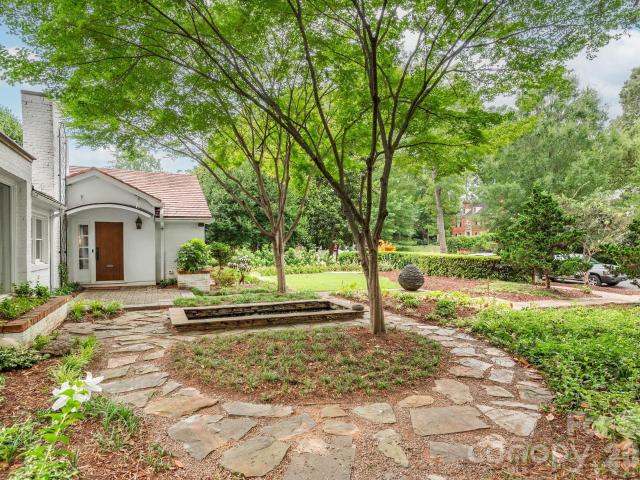1101 Belgrave Place