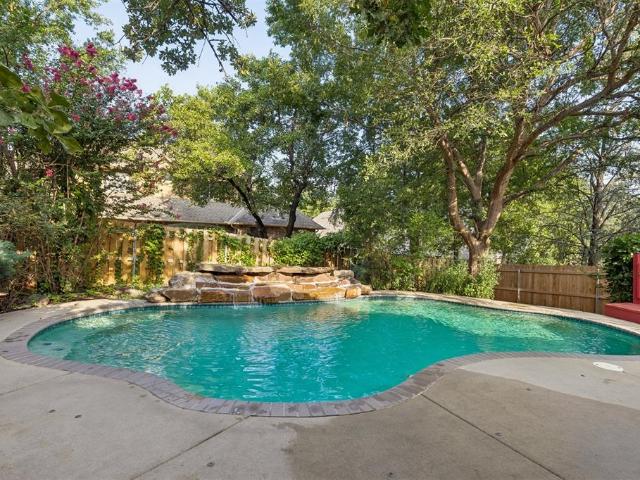 1101 Caines Hill Road