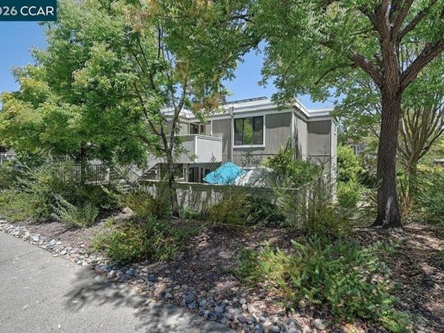 1101 Canyonwood Ct Apt 3, Walnut Creek, CA 94595
