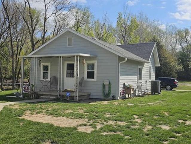 1101 Cecelia St, Sioux City, IA 51105