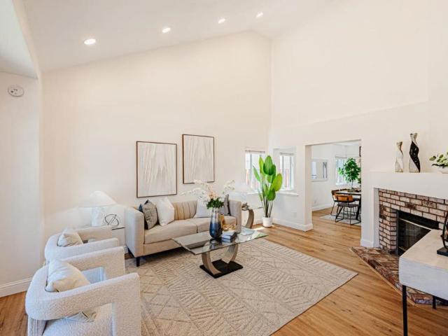 1101 Clifford Lane