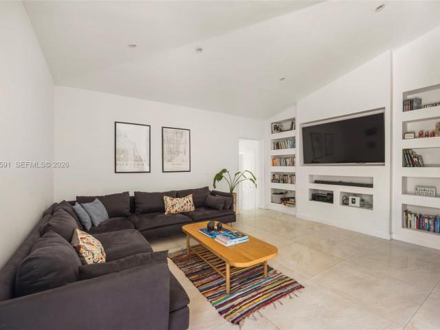 1101 Coral Way, Coral Gables, FL 33134 | MLS #A11961