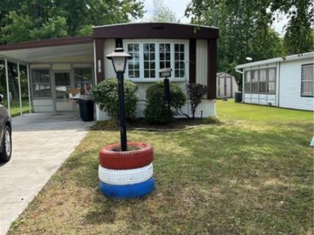 1101 Creekside Dr, Derby, NY 14047