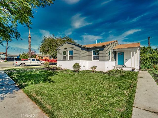 1101 E 115th St, Los Angeles, CA 90059 | MLS #MB26057