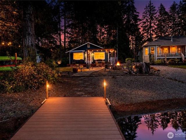 1101 E Ballantrae Dr, Shelton, WA 98584