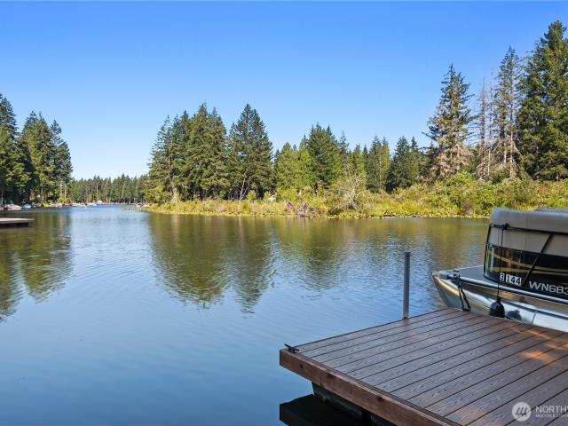 1101 E Ballantrae Drive
