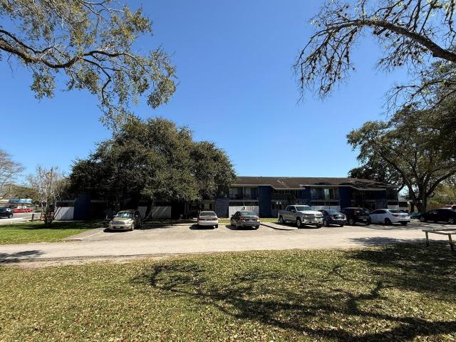 1101 E Main St, League City, TX 77573 | MLS #59439 | Compass