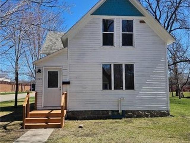 1101 Fillmore St, Alexandria, MN 56308