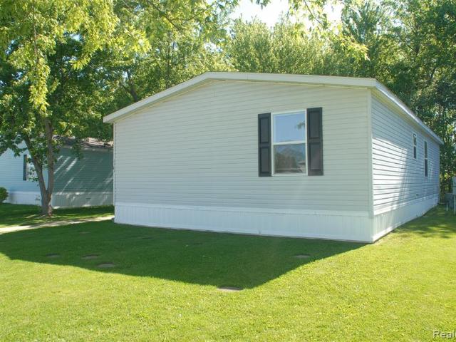 1101 Forest Lane