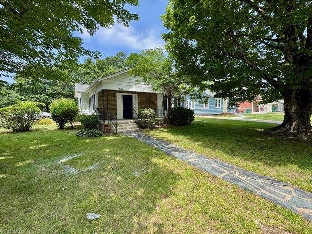 1101 Forrest St, High Point, NC 27262
