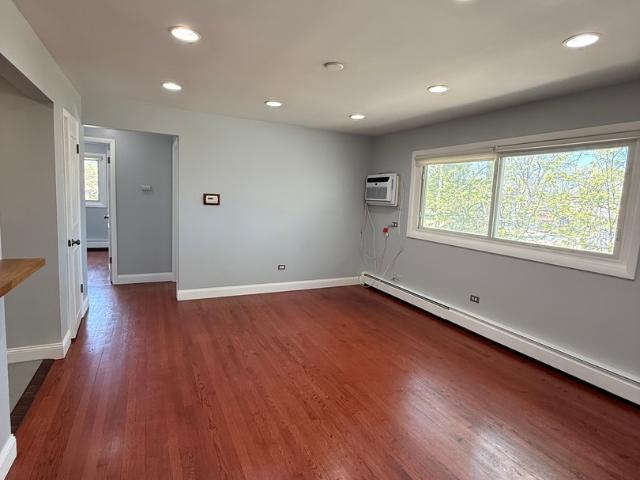 1101 Harlem Avenue S # 301