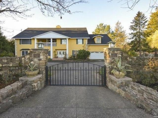 1101 Hedgeside Ave, Napa, CA 94558