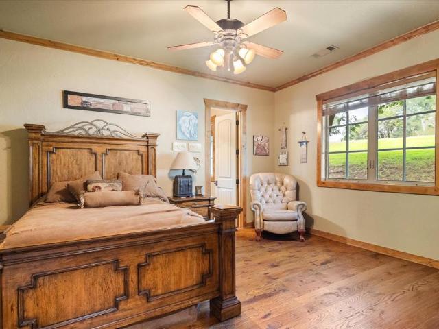 1101 Hidden Cove Trail