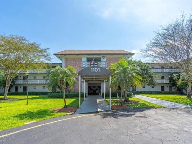 1101 Hillcrest Ct Apt 206, Hollywood, FL 33021