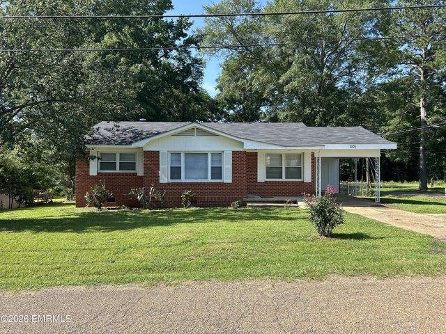 1101 Keith St, Philadelphia, MS 39350
