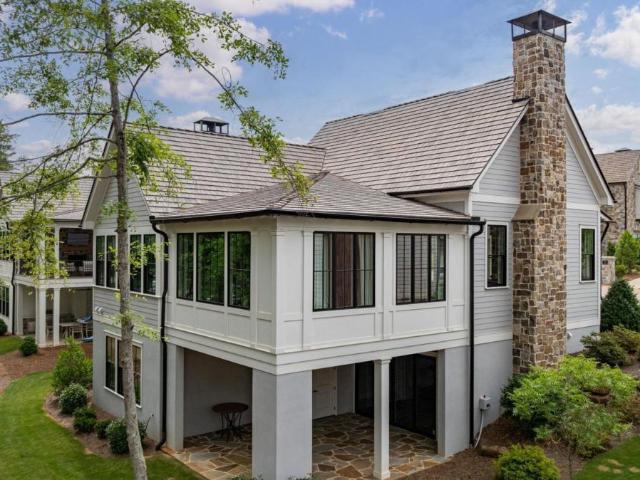 1101 Longview Commons