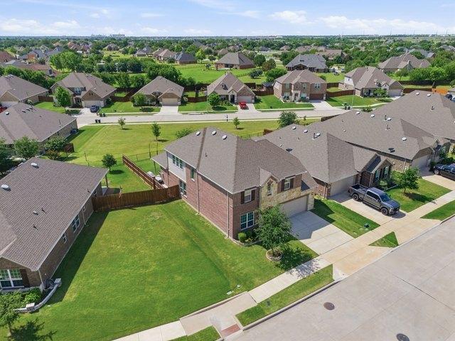 1101 Pinnacle Breeze Dr, Fort Worth, TX 76052