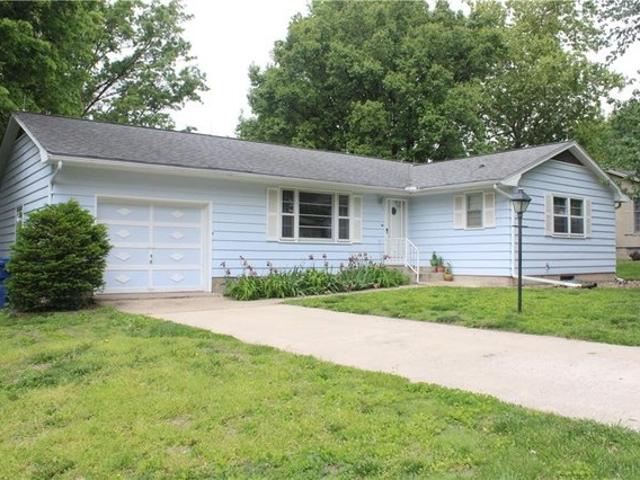 1101 Sunset Hill Rd, Brookfield, MO 64628
