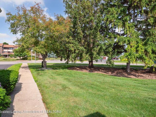 1101 Sunview Drive