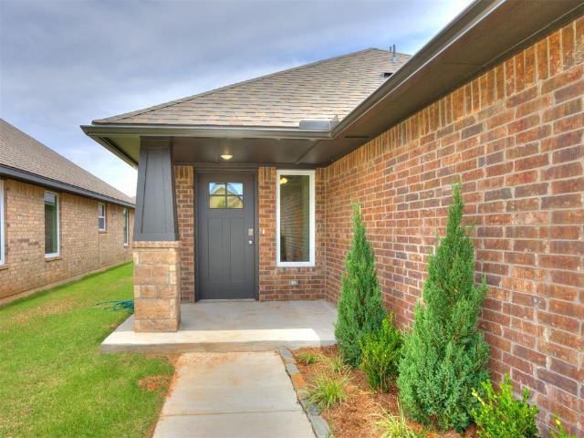 1101 SW 139th Terrace
