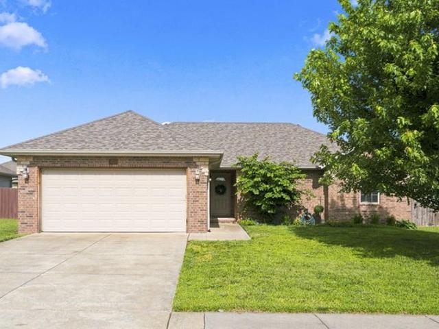 1101 S Venice Ave, Republic, MO 65738