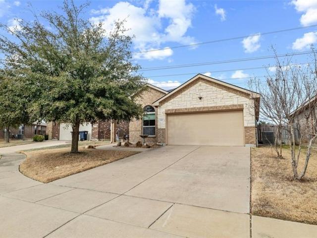 1101 Sierra Blanca Dr, Fort Worth, TX 76028