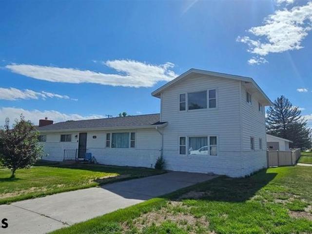 1101 T St, Bridgeport, NE 69336
