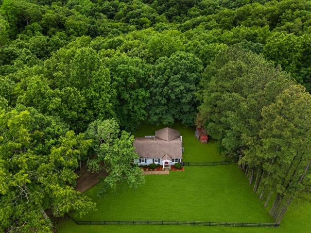 1101 Valley View Rd