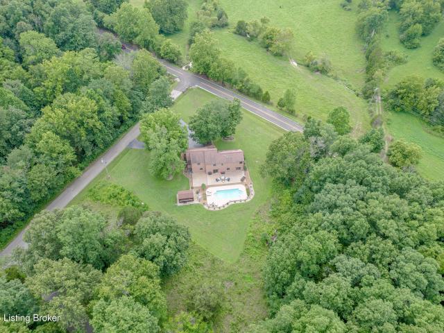 1101 Valley Rd