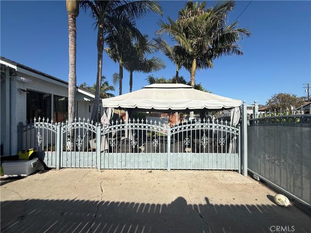 1101 W 152nd
