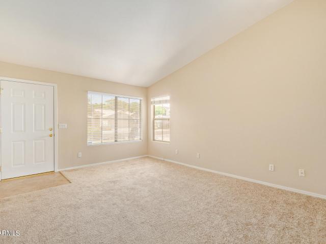 1101 w goldfinch way