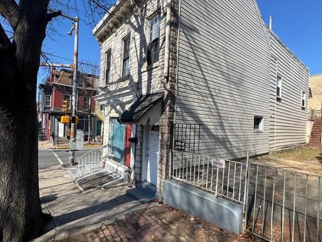 1101 Walnut Street